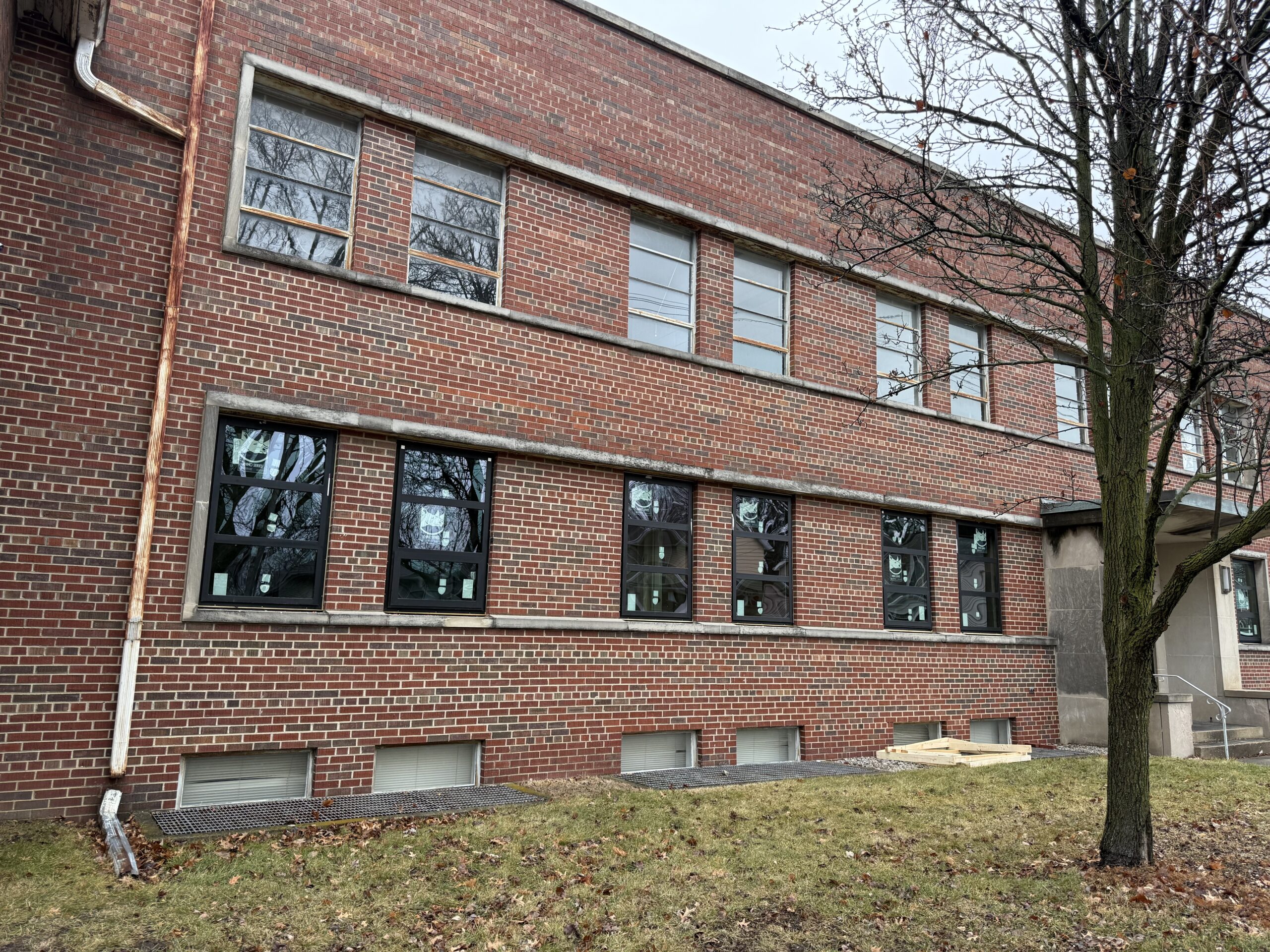 84 New Windows Going In! - Bell Street Vision, Bloomington Illinois